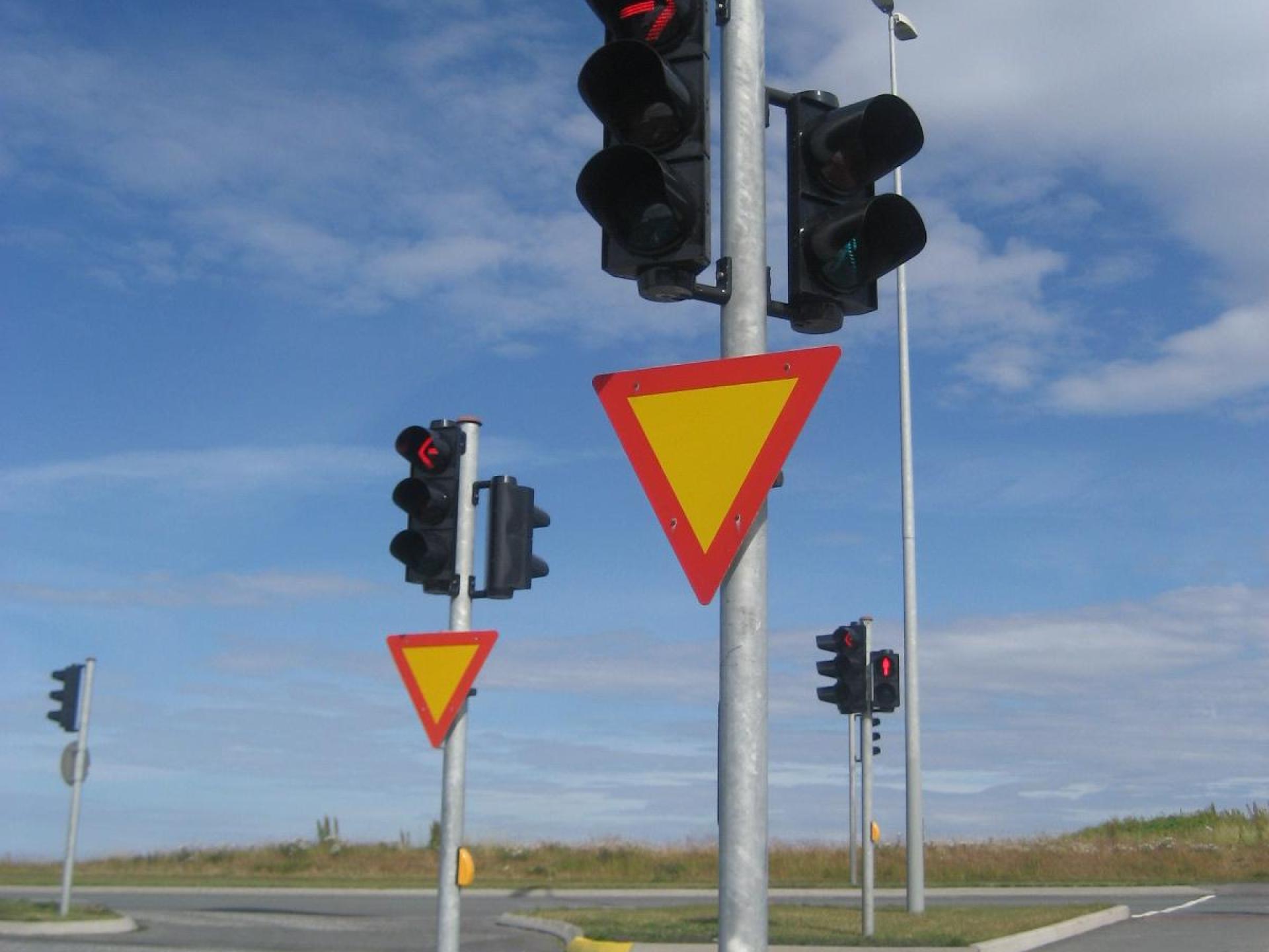 Traffic signal outage at Bæjarháls/Bitruháls intersection | Reykjavik